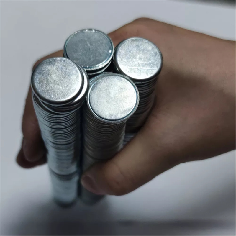 China Round Single Side Neodymium Magnet Packaging Magnets with Metal ...